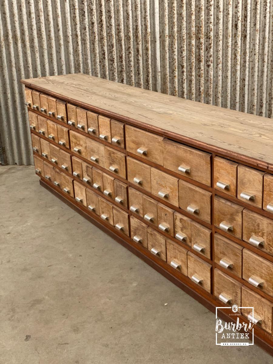 Antique Antique chest of drawers - Antieke winkelkasten ...